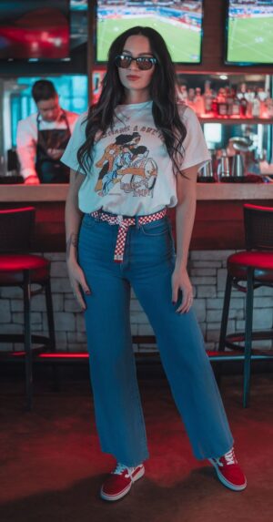 27+ Concert Outfit Ideas That Will Turn Heads All Night - SavvyCollegeGirl