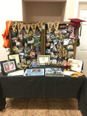 56+ Graduation Table Ideas That Will Make Your Party Pop - SavvyCollegeGirl