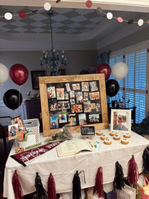56+ Graduation Table Ideas That Will Make Your Party Pop - SavvyCollegeGirl