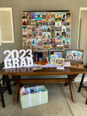 56+ Graduation Table Ideas That Will Make Your Party Pop - SavvyCollegeGirl