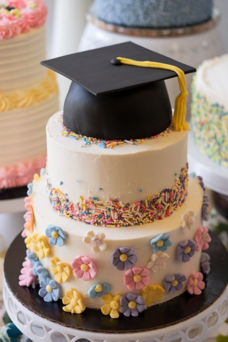 21+ Graduation Cake Ideas Every New Grad Will Love - SavvyCollegeGirl